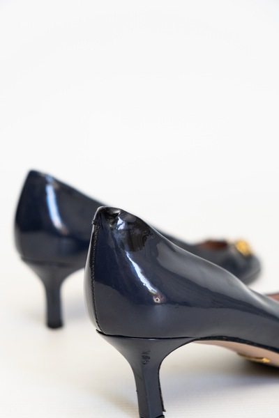 Gucci Navy Patent Heels