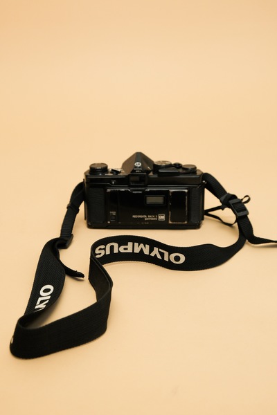 Olympus OM2 35MM Film Camera Kit