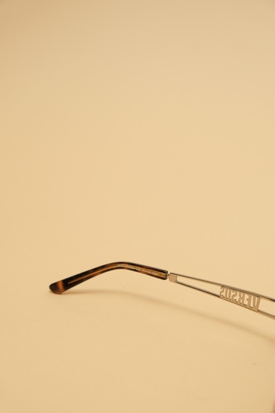 Versus Vision Frames