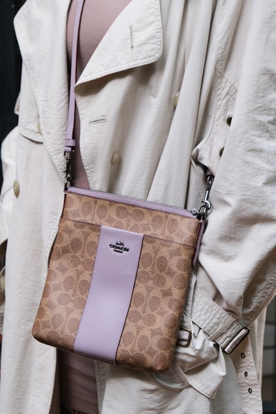 Coach Kitt Messenger Crossbody In Signature Jacquard