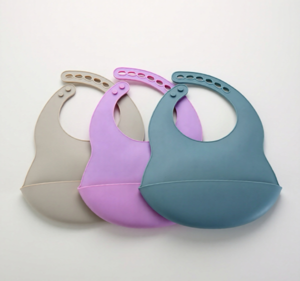 Silicone Bibs | This waterproof and light weight bib features a ...